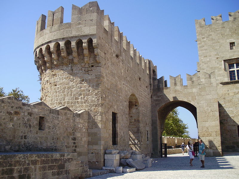 The Palace of the Grand Master of the Knights of Rhodes: A medieval ...