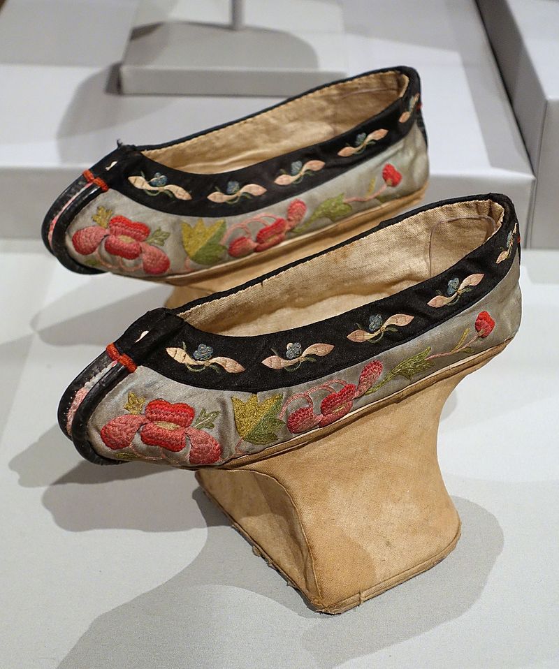 Bound to be beautiful: The bizarre practice of foot-binding was once a ...
