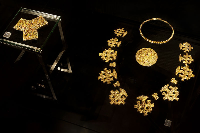 The Hiddensee treasure: The largest discovery of Viking jewellery in ...