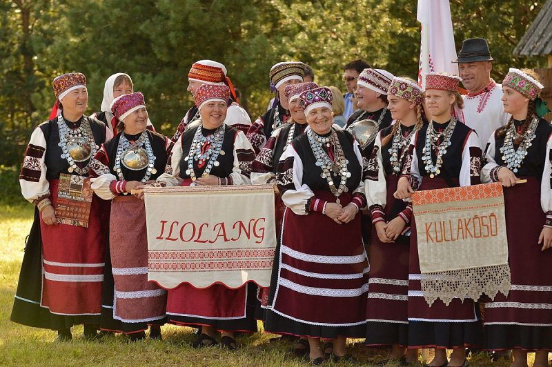 The life and times of the indigenous Setos people on the border between ...