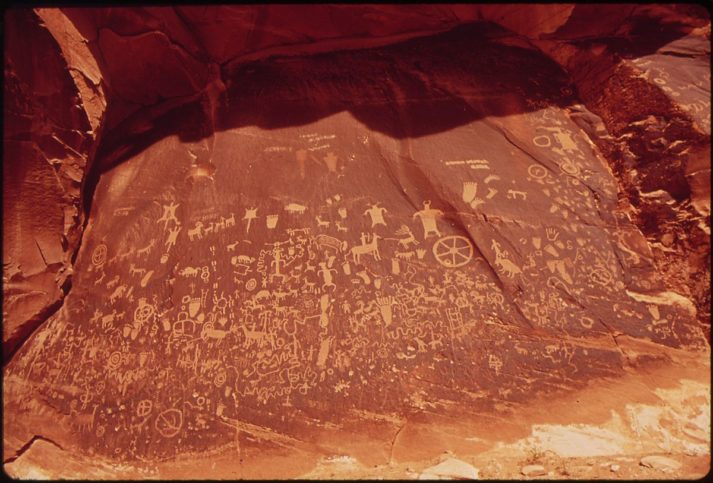 The Newspaper Rock: One of the largest collections of Native American ...