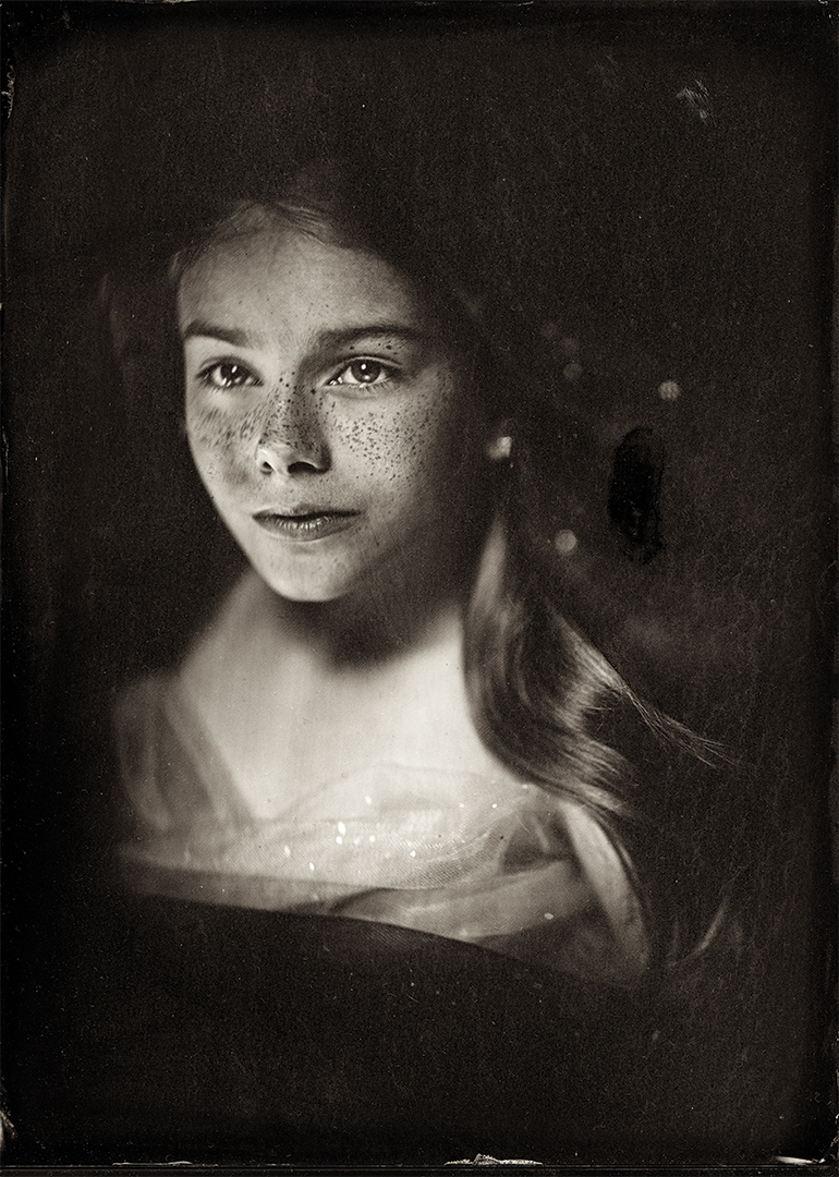 Spanish photographer uses 166-year-old technique to create mesmerizing ...