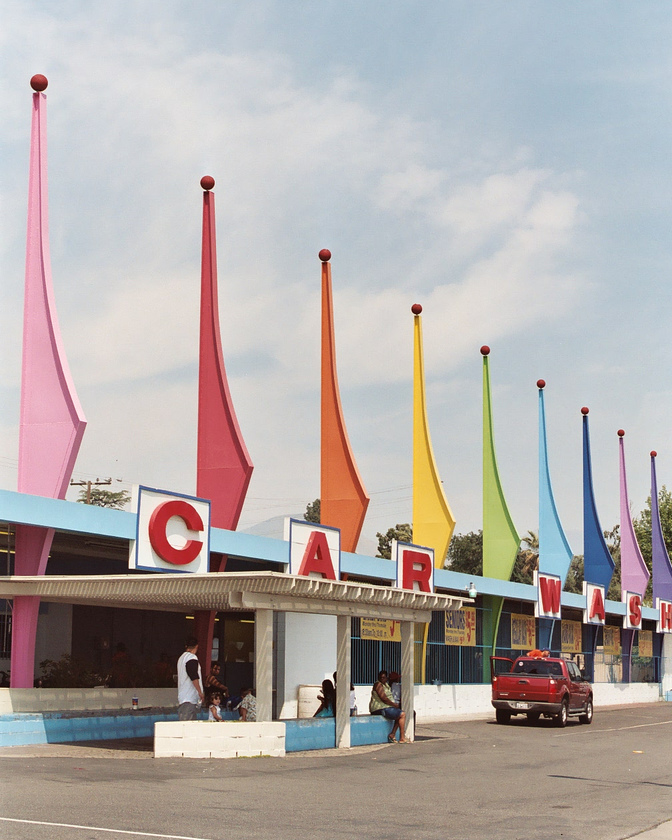 From coffee shops to airports, Googie architecture is a futuristic ...