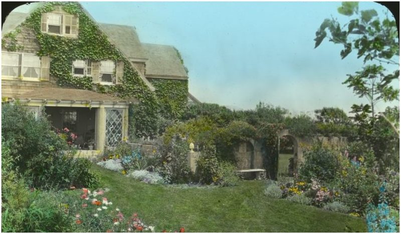 "Little Edie," Jackie Kennedy's cousin, was a model and socialite ...