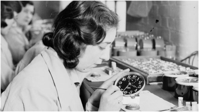 Radium Girls, female factory workers exposed to radium poisoning ...