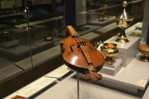 The British Museum Citole: One of the most remarkable extant medieval ...