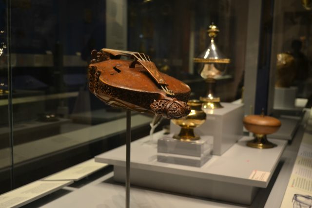 The British Museum Citole: One of the most remarkable extant medieval ...