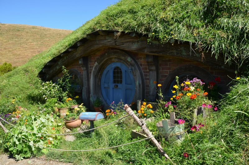 The magical world of Middle Earth: Original Hobbiton Movie Set of "The ...