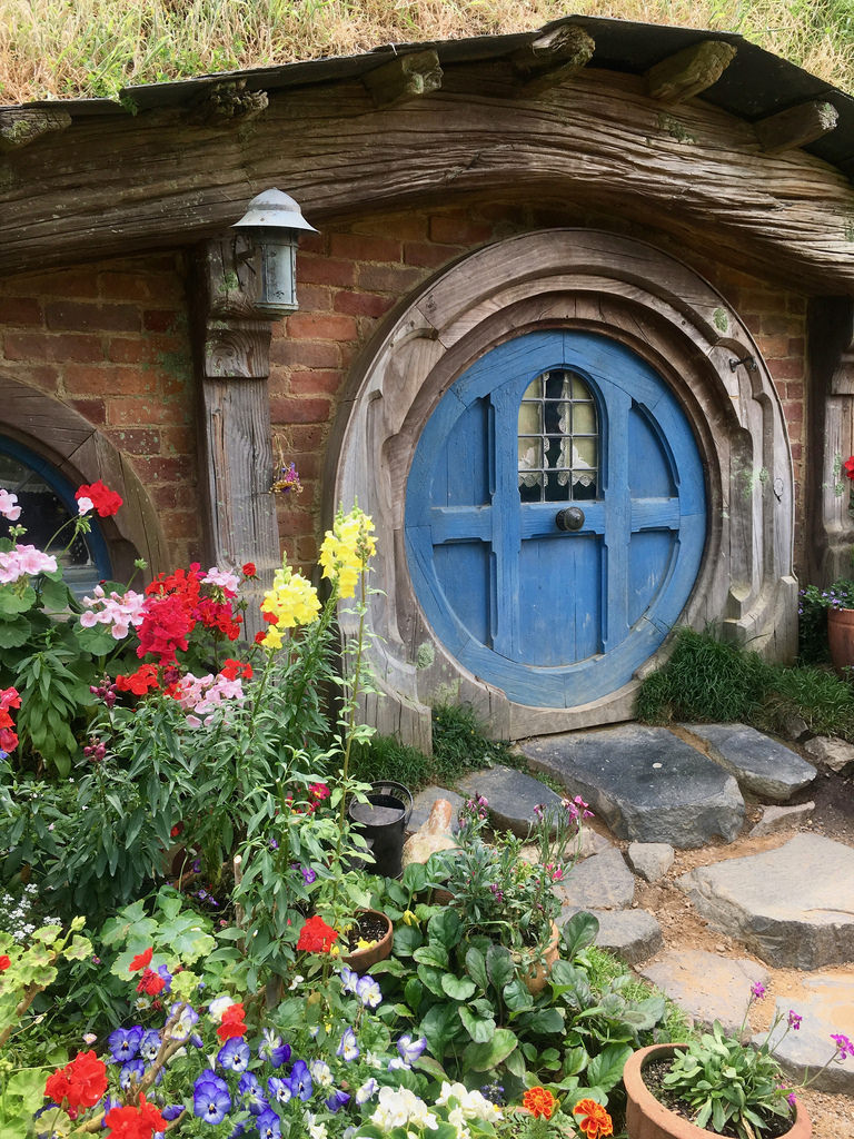 The Works of JRR Tolkien Inspired Many Led Zeppelin Hits | The Vintage News