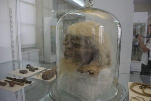 The Salt Men of Iran: 1,800 years old mummies found in the Chehrabad ...