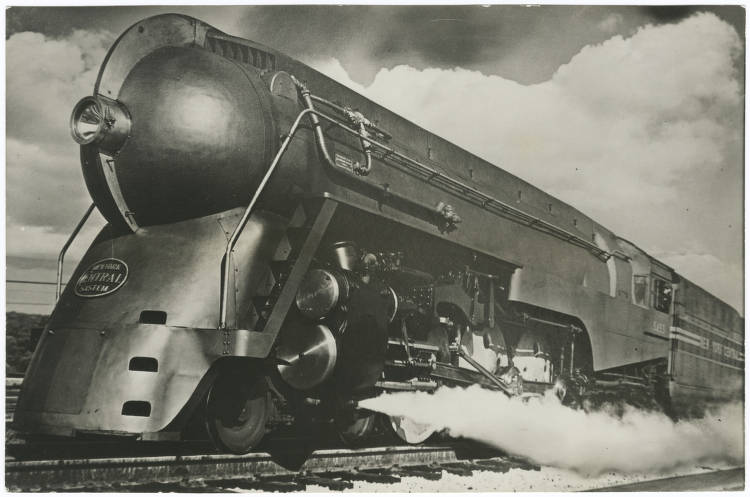 Futuristic Photos of Streamlined Art Deco Trains from the 1930s | The ...
