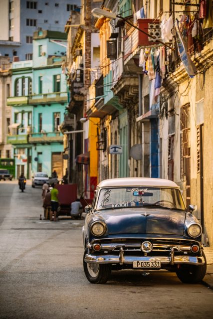 Cuba's vintage car culture in pictures | The Vintage News