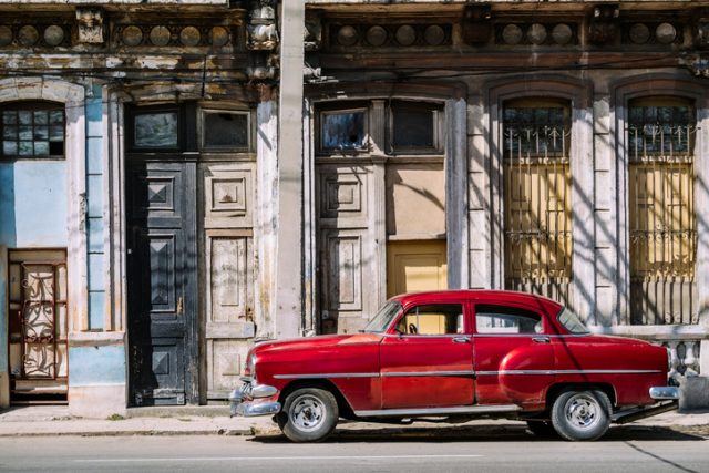 Cuba's vintage car culture in pictures | The Vintage News