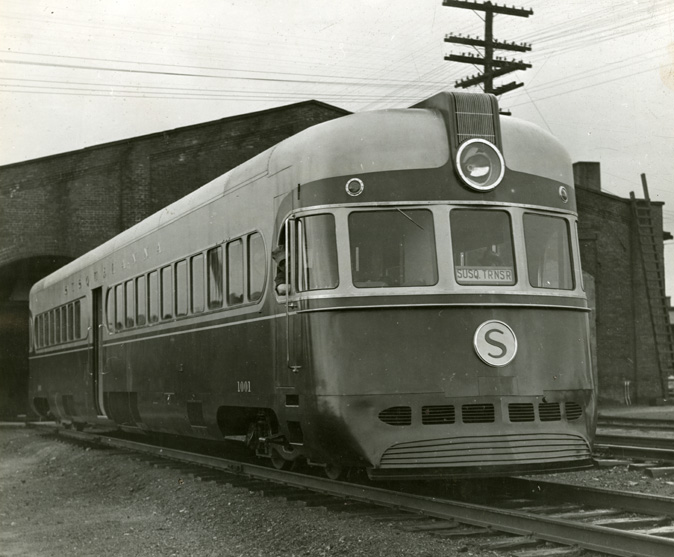 Futuristic Photos of Streamlined Art Deco Trains from the 1930s | The ...