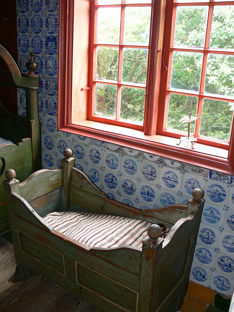Breathtaking Historical Cradles from Around the World | The Vintage News