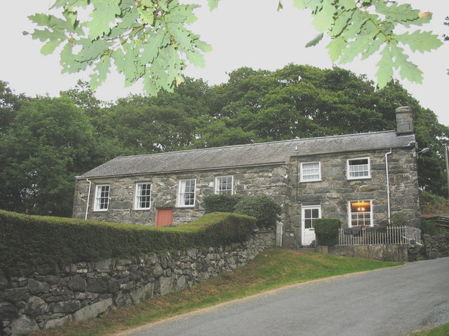 Portrait of the Devil? Hidden Image in Vosper’s Famous Painting “Salem ...