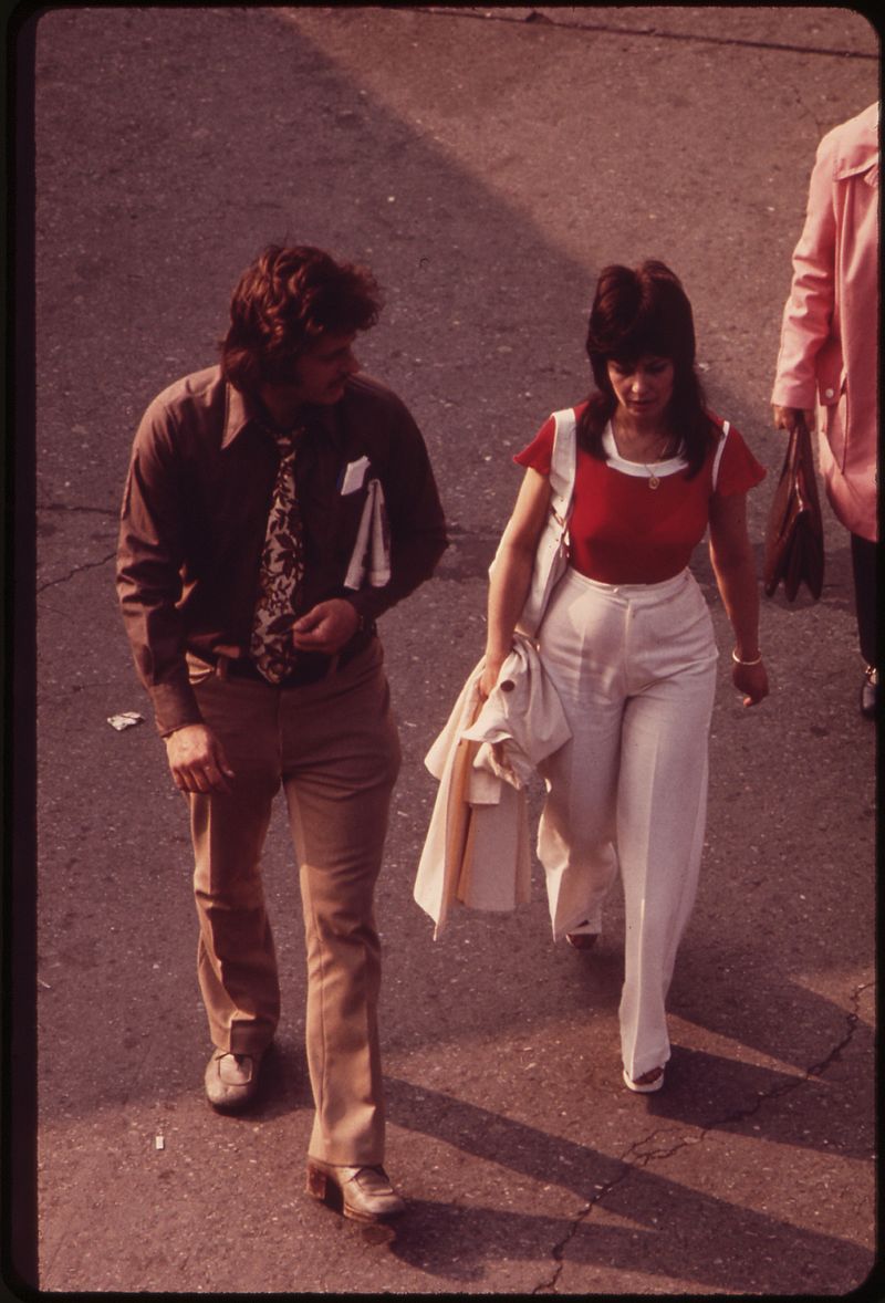 Eccentric 1970s Street Style Images Show What "Cool" Looked Like Back ...