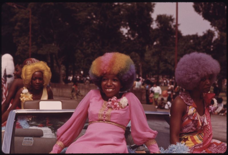 Eccentric 1970s Street Style Images Show What "Cool" Looked Like Back ...