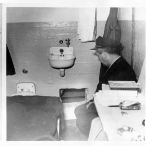 Inside Alcatraz - Rare Behind the Scenes Look at Life on 'The Rock ...