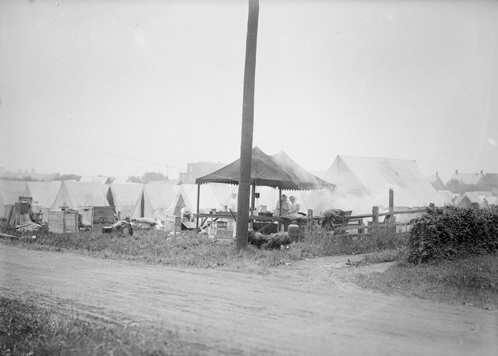 Burying the Civil War Hatchet: Photos of the 1913 Gettysburg Reunion ...