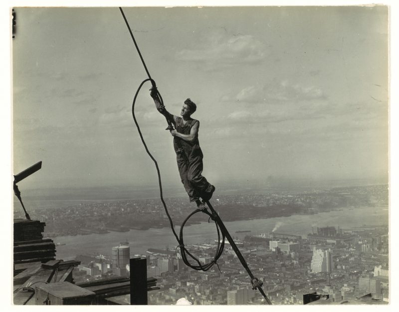 Don't Look Down! Harrowing Photos of Early High-Rise Workers Way Up in ...