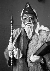 Vintage Photos of Santa Claus that Look Totally Bizarre (and ...