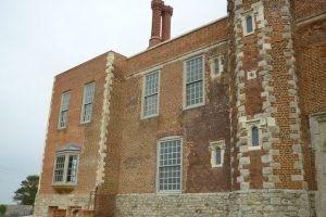 Tudor Love Nest of Henry VIII and Anne Boleyn up for Sale | The Vintage ...