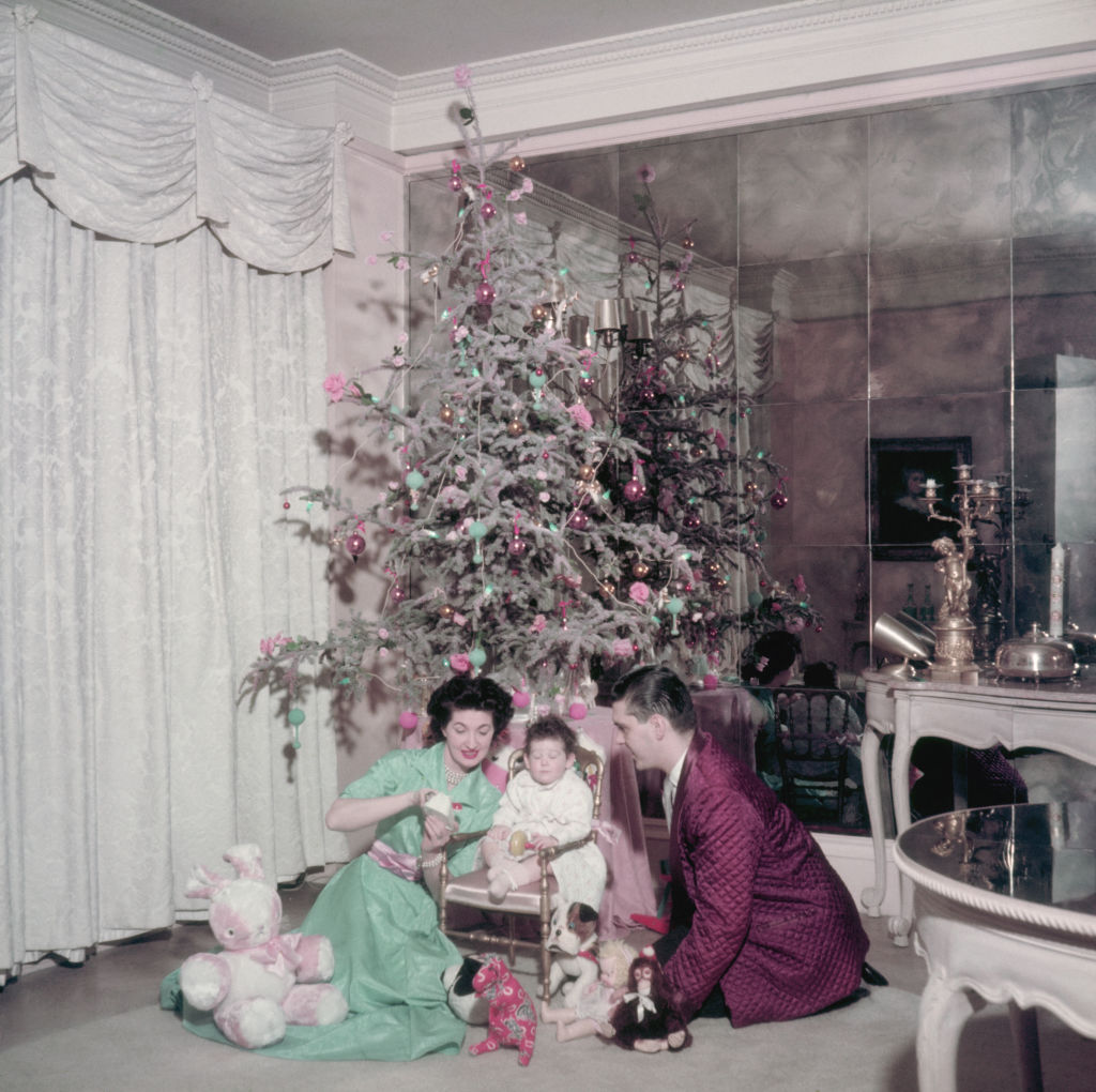 Vintage Christmas Interiors That Will Fill You With Nostalgia | The ...