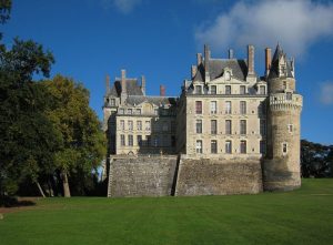 The Ghost of the Green Lady Haunts this Spectacular French Chateau ...