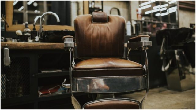 The World's Oldest Barber has Seen Every Type of Hairstyle Come and Go ...