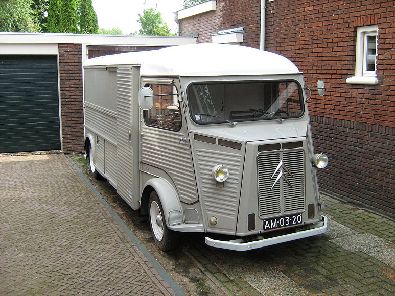 A Design Only a Mother Could Love: This Vintage Euro Van is Making a ...