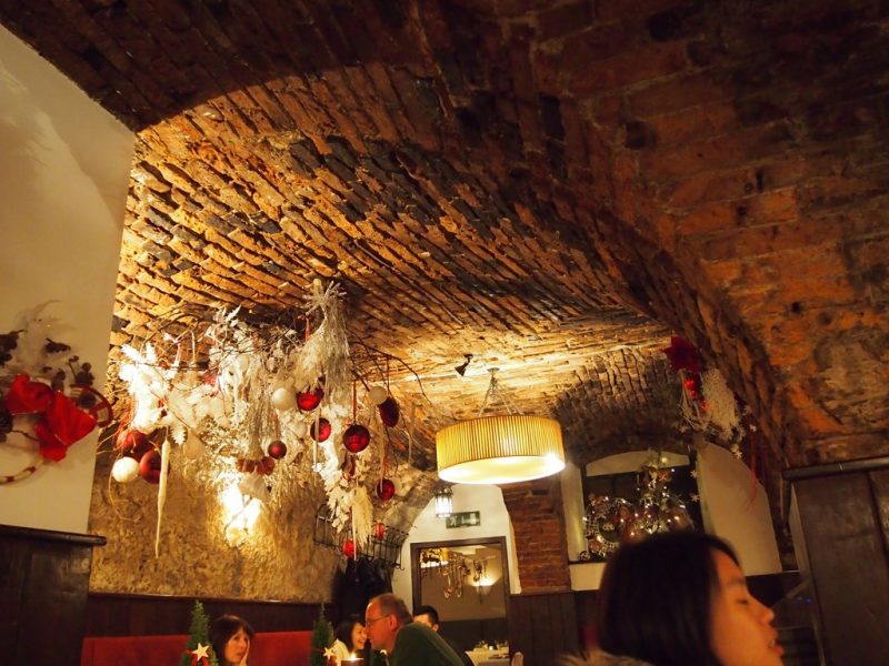 Take a Look Inside the 1,200-yr-old Oldest Restaurant in the World ...