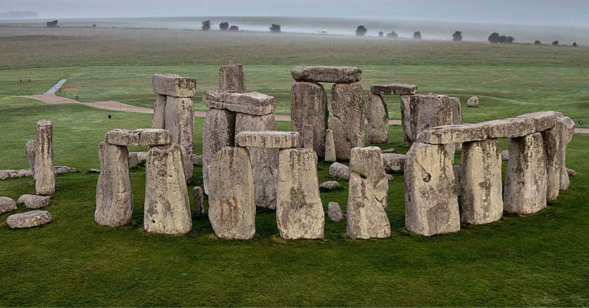 Study Puts Origin of Stonehenge's Altar Stone Into Question | The ...