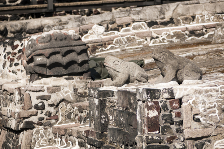 Aztec discovery may lead to long lost royal tomb | The Vintage News