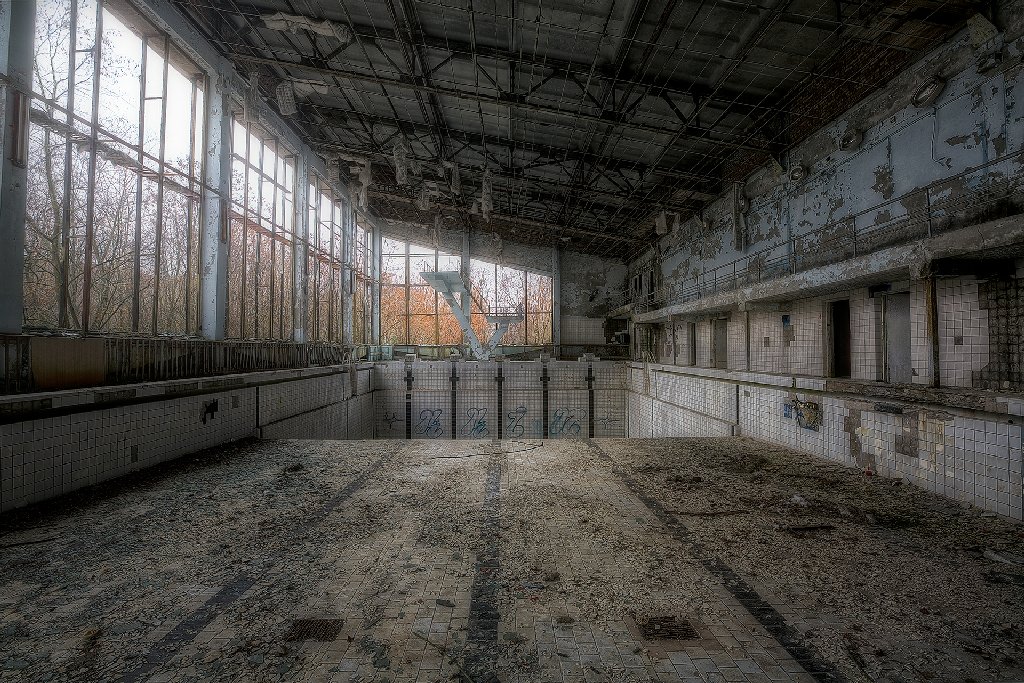 In Photos: Urban Explorer Captures the Harrowing Reality of Chernobyl ...