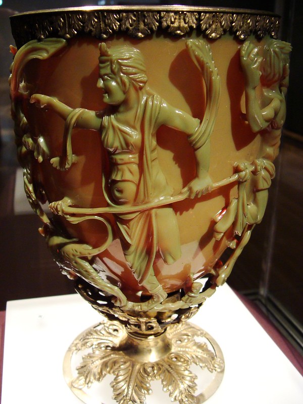 This Color-Changing Ancient Roman Cup is Humanity's First use of ...