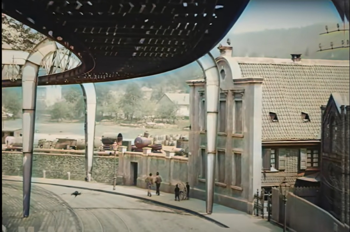 ‘The Flying Train’ Now Colorised, 1902 Film Captures Futuristic Ride on ...