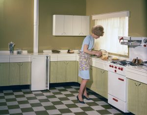 In Photos: How Kitchens Changed Throughout The 20th Century | The ...
