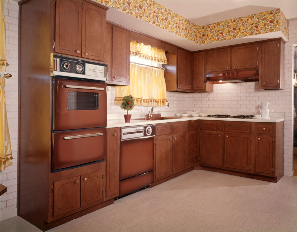 In Photos: How Kitchens Changed Throughout The 20th Century | The ...