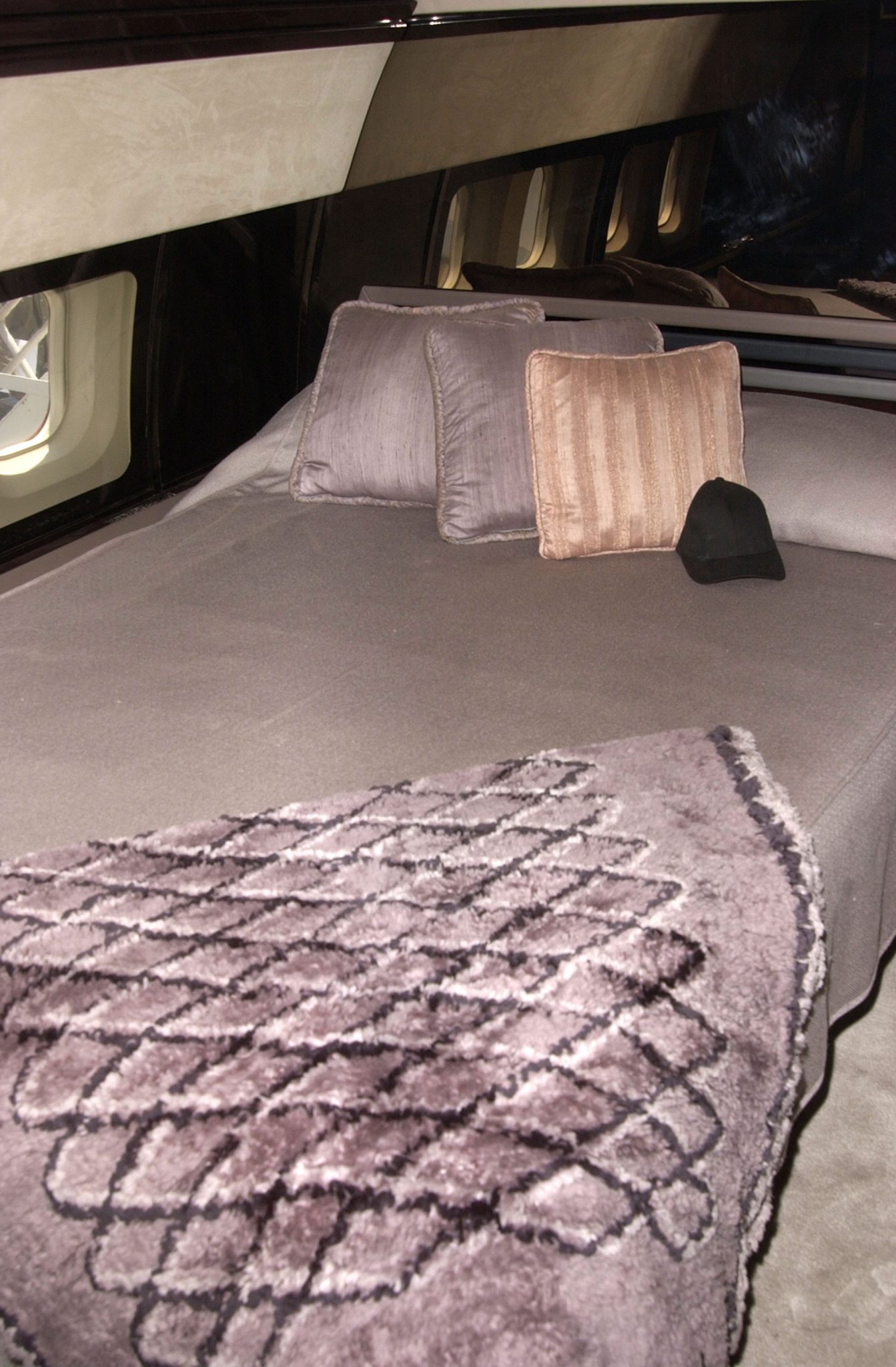 Flying In Style! Vintage Photos Of Celebrities And Their Private Jets ...