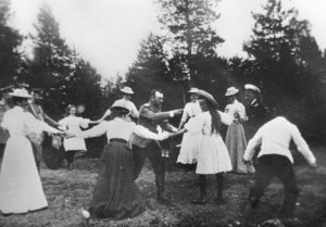 21 Haunting Last Photos Of The Romanov Family's Final Days | The ...