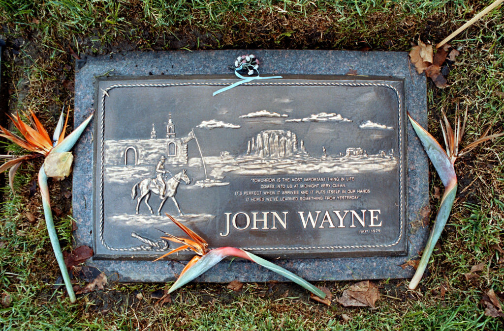 A Surfing Injury Led John Wayne to Hollywood | The Vintage News