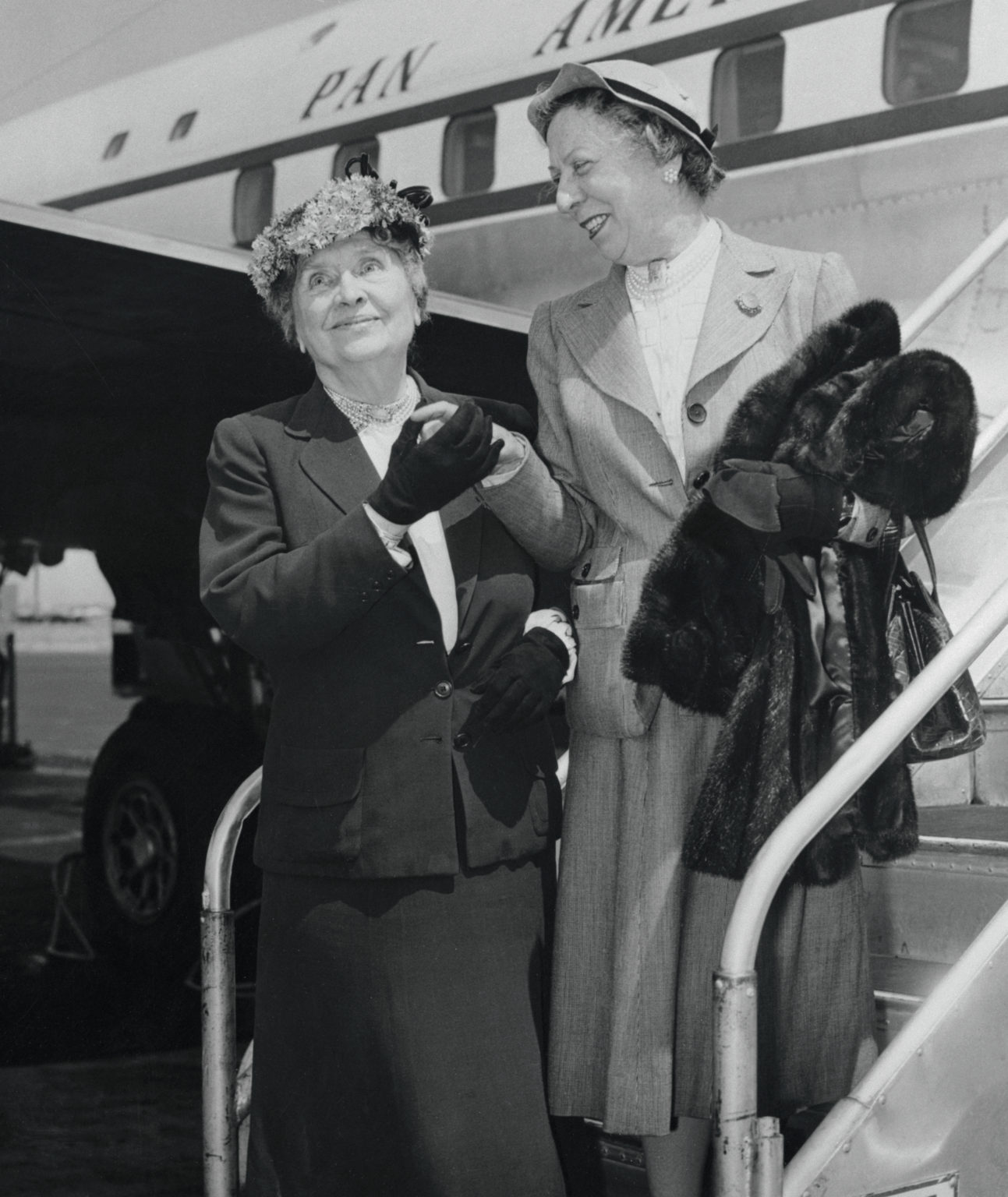 Did Helen Keller Fly a Plane? | The Vintage News