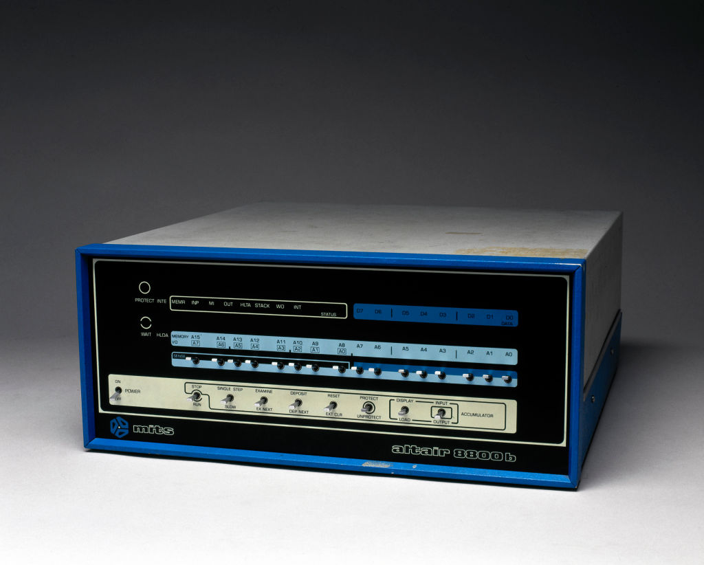 These 10 Mega Companies Got Started in Garages | The Vintage News