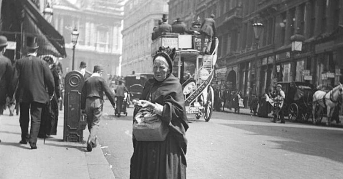 Take a Glimpse Into Victorian Life With These Remarkable Historic ...