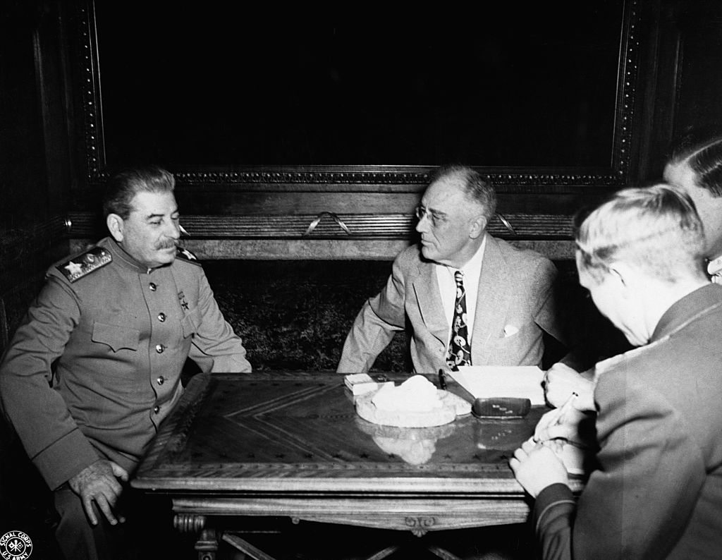 What Finally Brought an End to the Cold War? | The Vintage News