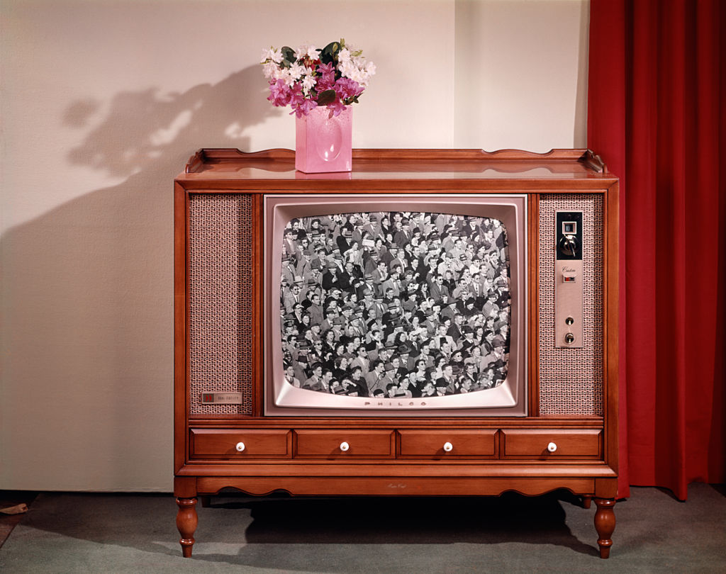 10 Vintage Things Everyone Used To Have In Their Home That No One Has ...