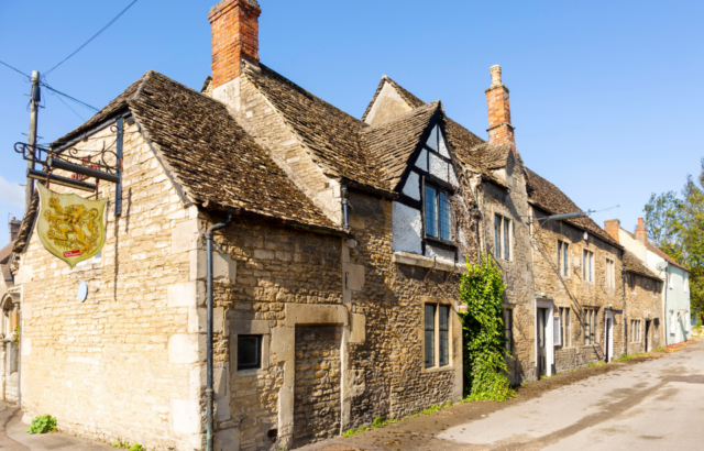 Vintage Lifestyle, Traditional Lifestyle, Old Fashioned Lifestyle ...