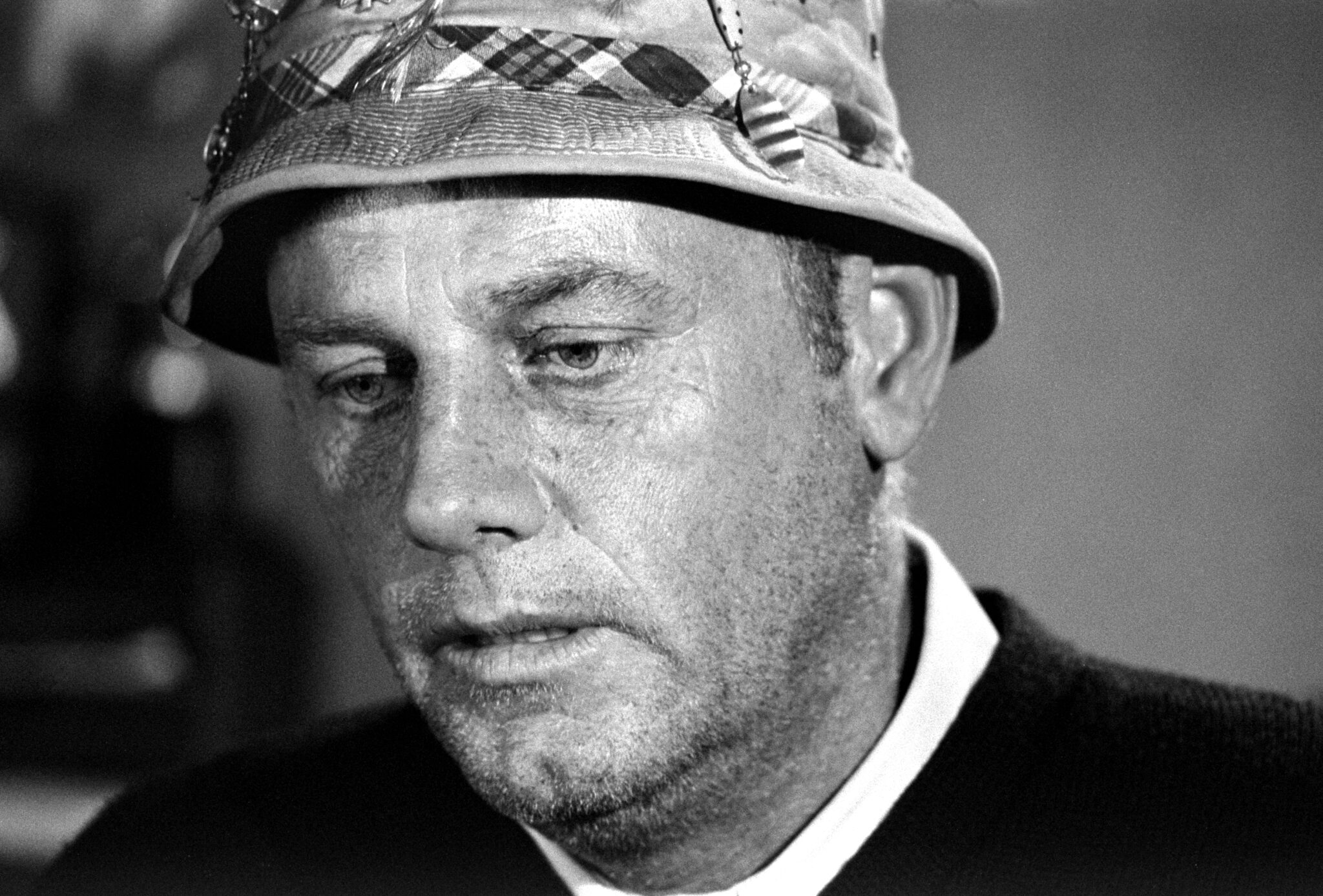 An Ex-NBC Page Is Sharing Behind-the-Scenes Celebrity Stories From the ...