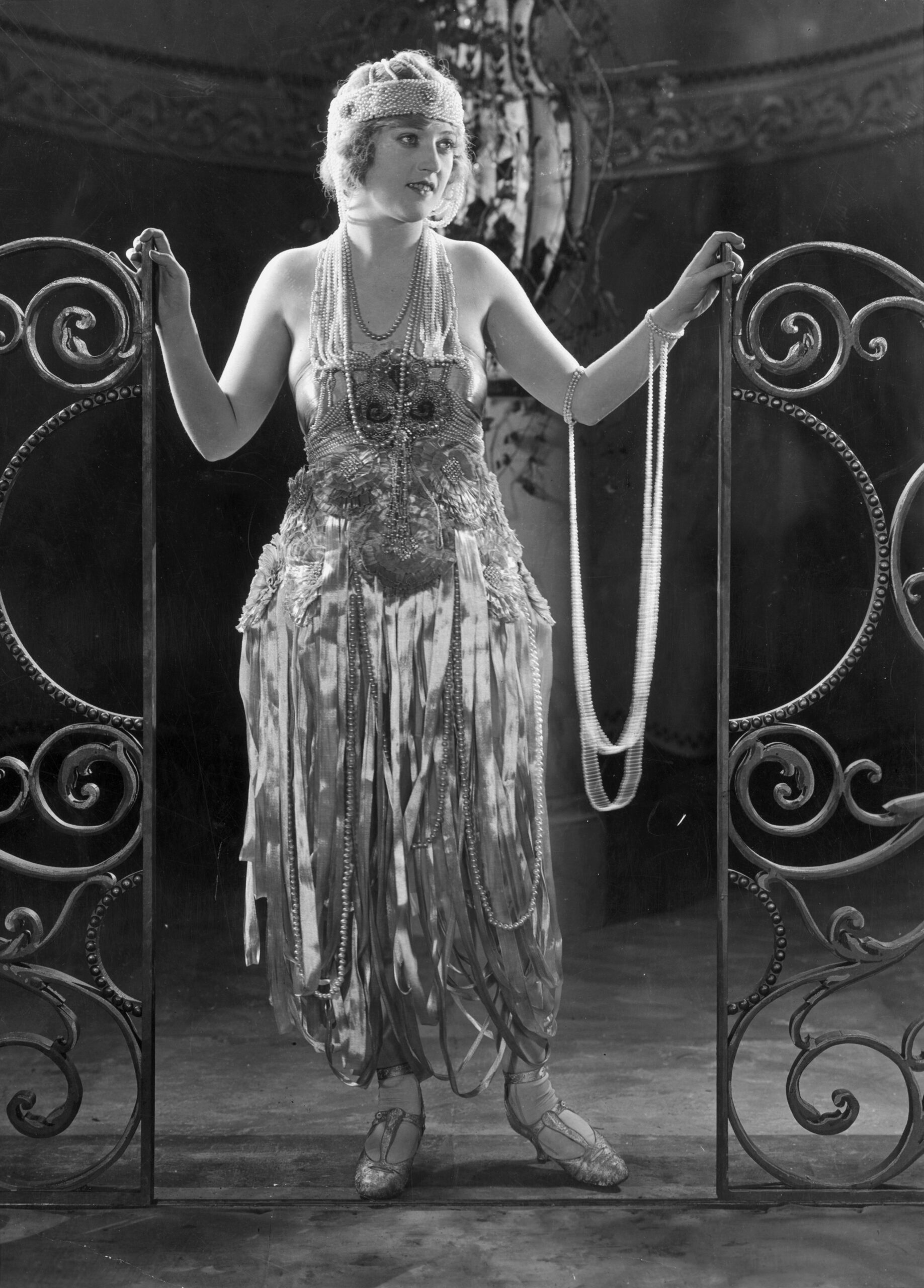 Behind the Glamour: The Life and Legacy of Marion Davies | The Vintage News